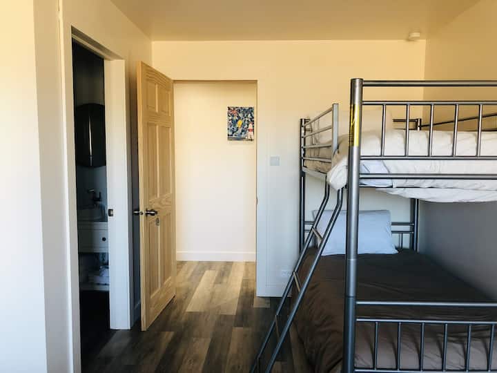 Chambre Familiale Vue Jardin - Saint Pierre and Miquelon