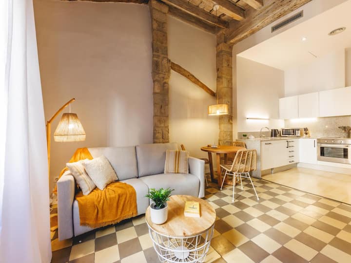 Bravissimo Calderers La Lleona, Cœur Du Barri Vell - Salt