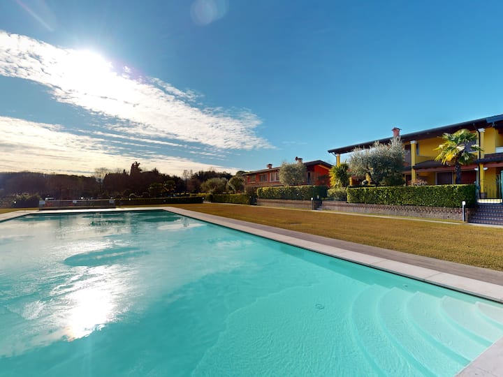 Gardasole Family Pool, Wi-fi, Private Garden Gar - Moniga del Garda