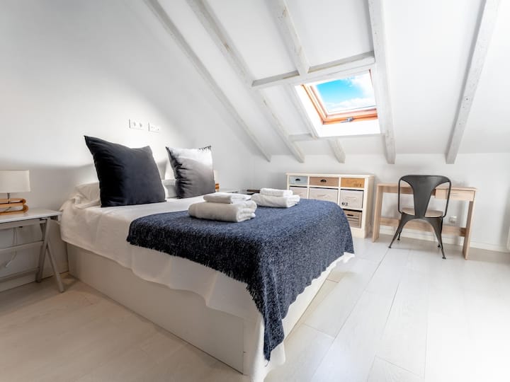 New And Bright Puertochico Attic - Santander