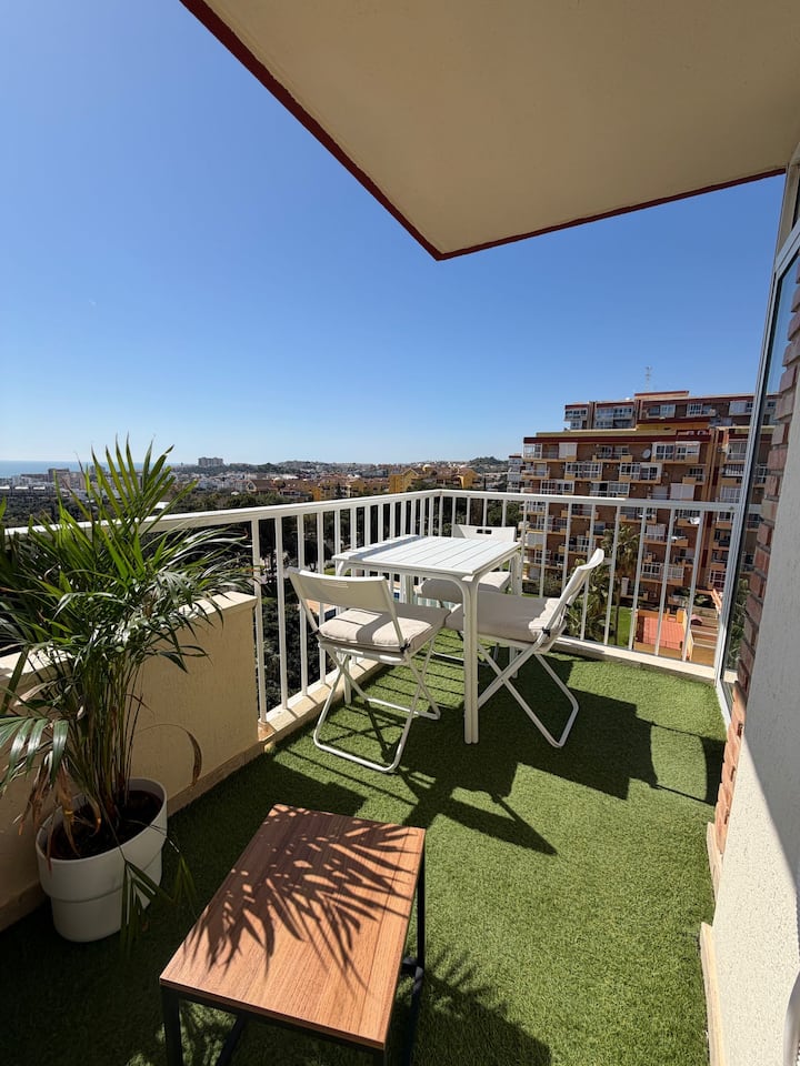 Piso En Iris Con Hermosas Vistas - Benalmádena