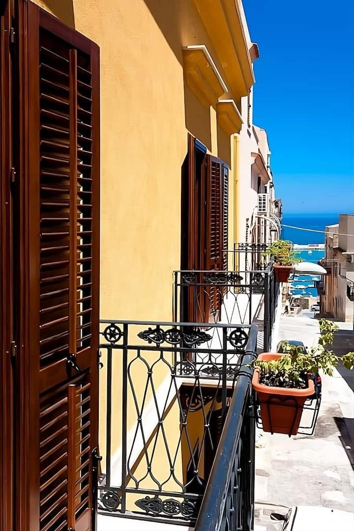 Visitsicilia Le Magnolie - Castellammare del Golfo