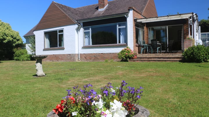 Belmore End - Lymington