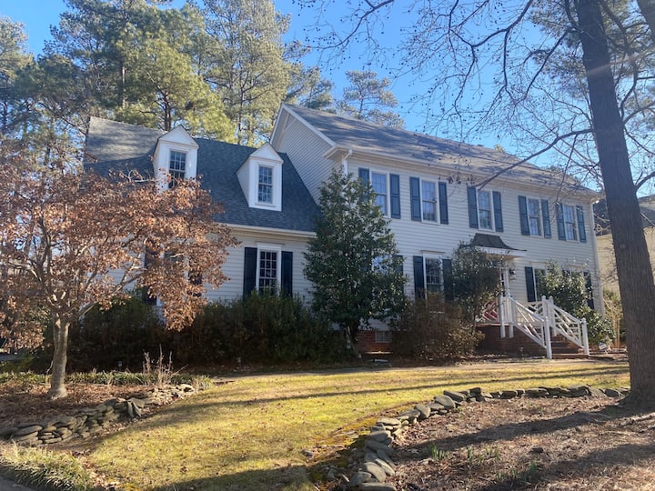 Quiet Family Friendly Neighborhood - Chapel Hill, NC
