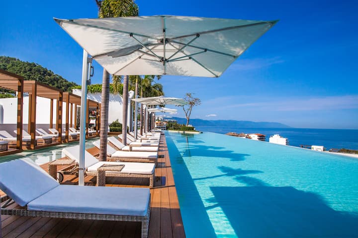 Soho Pv • 2 Workspaces, Pool, Gym & Rooftop Bar - Puerto Vallarta