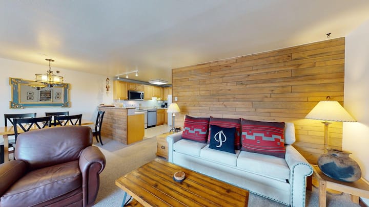 Terracehouse: Pool, Hot Tub & Gym! Downtown! - Snowmass Village, CO
