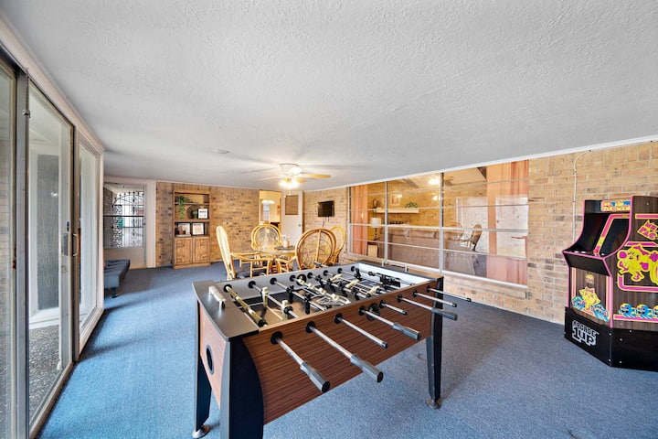 Relax And Play 3br Retreat W Sunroom - 貝敦