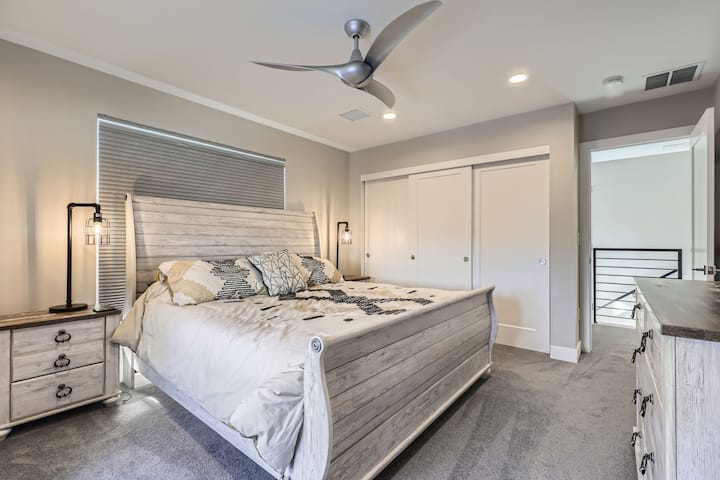 Find Adventure In Arvada | 2 Bedroom - Arvada, CO