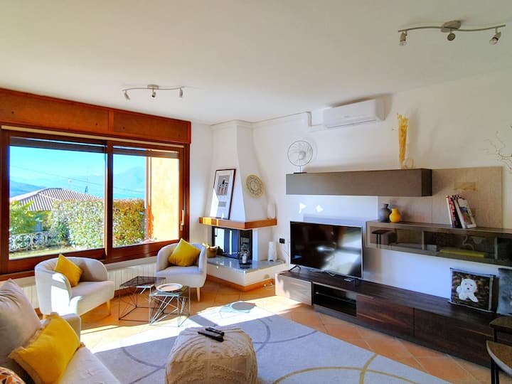 Maison à Luino Avec Jardin Et Vue Sur La Ville - Luino