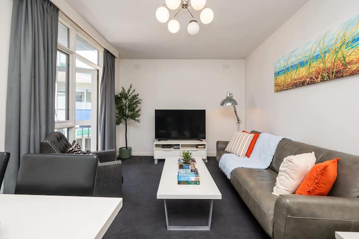 King Bed And Parking Walk To St Kilda Beach - St Kilda