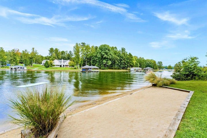 New 6br Lakefront Lake Anna 5 Suites, Dock, Beach - Bumpass, VA