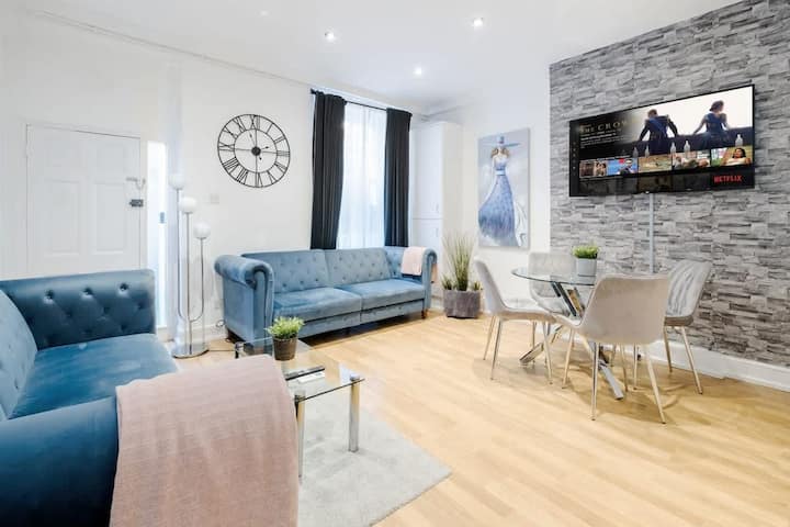 Chic Marylebone Apt W/ Air Con, Central London - Marylebone