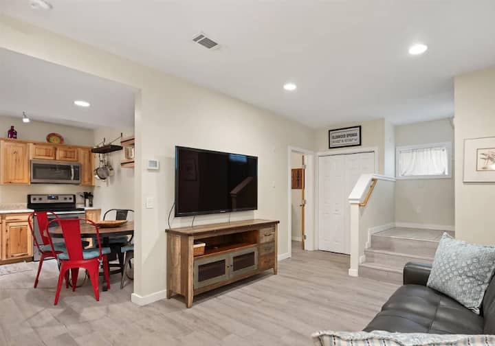 Ultimate Glenwood Getaway! - Glenwood Springs, CO