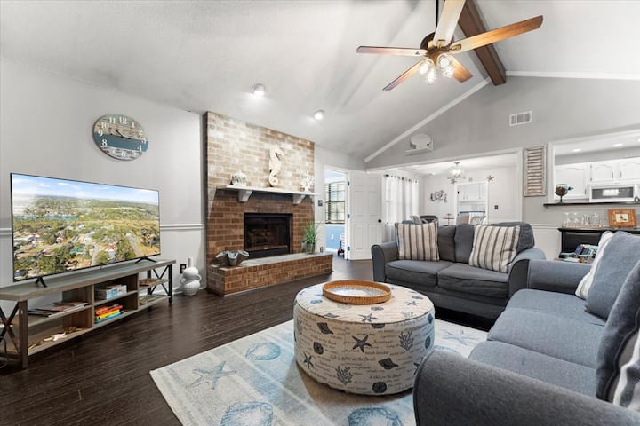 Savannah House, Getaway Near Tybee & Sav  Sleeps 8 - Wilmington Island, GA