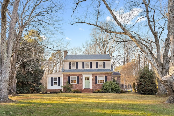 Charming 1940s Vintage Home In Hanover County - 하노버