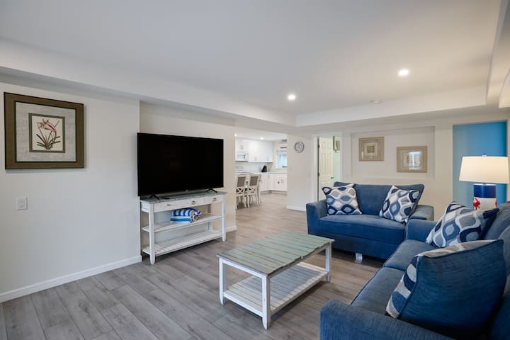 Gorgeous Condo With Heated Pool & Steps To Beach - Fort Myers Beach, FL