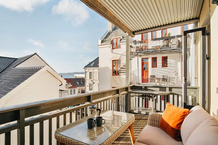 Balcony & Sea Views  | 800 M To Bryggen - Bergen, Noruega