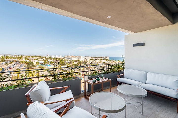 Punto Nima: Bright & Spacious Apt With Terrace - San José del Cabo