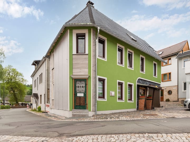 Appartement Lumineux Dans Un Quartier D'ilmenau - Frauenwald