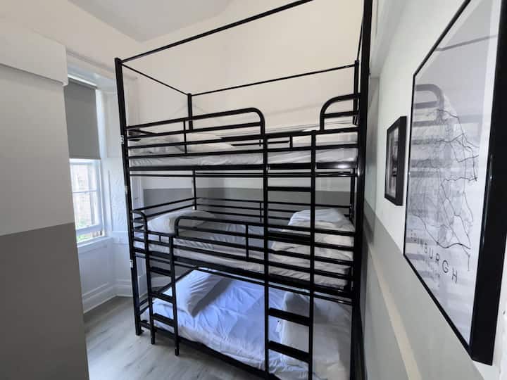 Female Dorm - Haymarket Central - Edinburgh