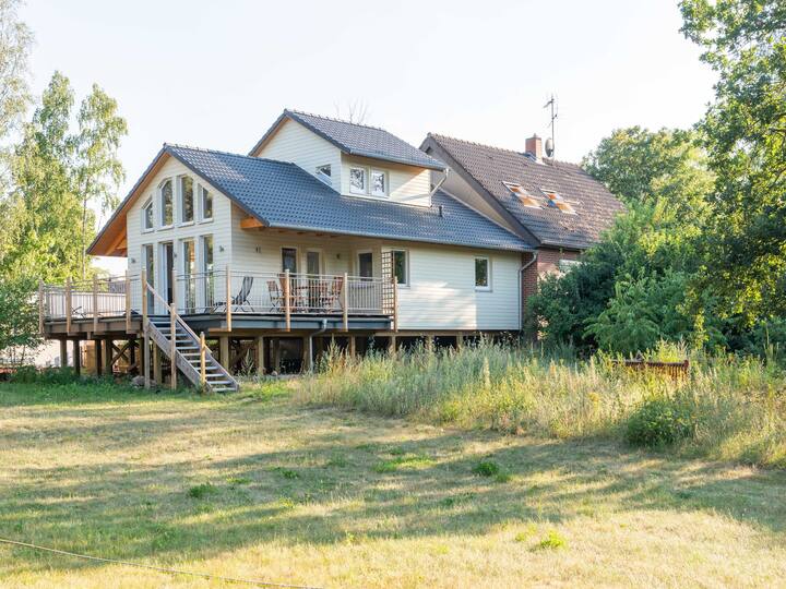 Tranquil Holiday Home In Winsen Near The River - Winsen (Aller)