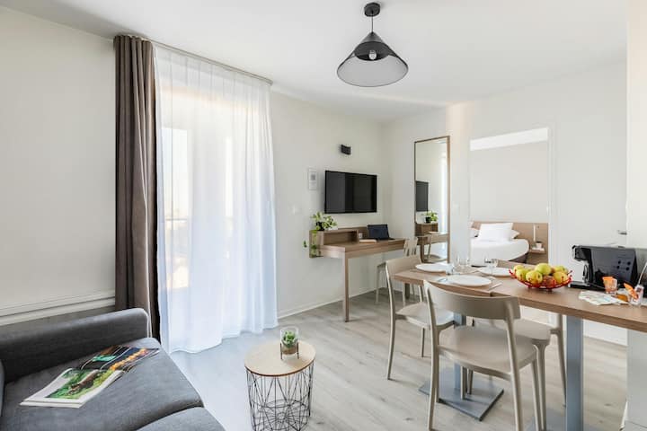 Appart'city Confort Saint-nazaire Océan- Apartment - Saint-Nazaire