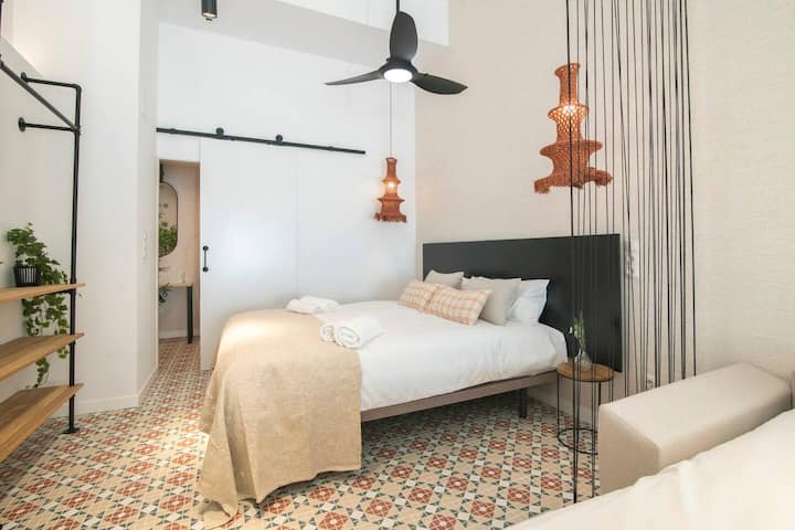 District Key - Valencia, Olimpia Arozena 1 - Torres de Quart