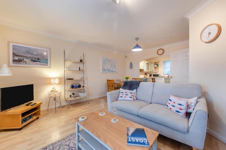 3 Bed In Broad Haven (Oc-t30529) - Little Haven