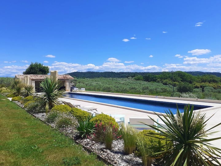 Domaine Des Hauts De Riganel - 26 Personnes - Pertuis