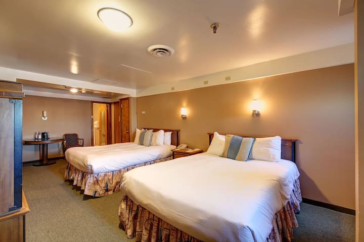 Two Family Ready Stay | Ocean Liner Experience - Long Beach, CA