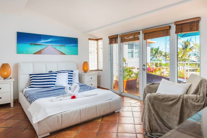 3 Bedrooms W Ocean View Terrace By Mondorentals - Miami Beach, FL