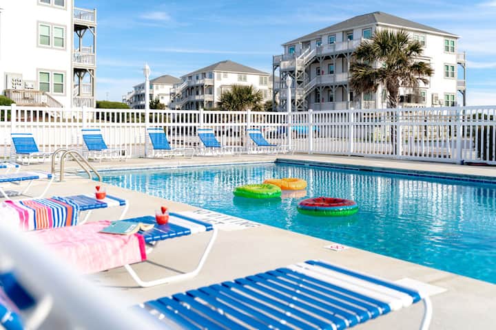 Isle In The Sun|beachfront Steps·pool·emerald Isle - エメラルド・アイル, NC