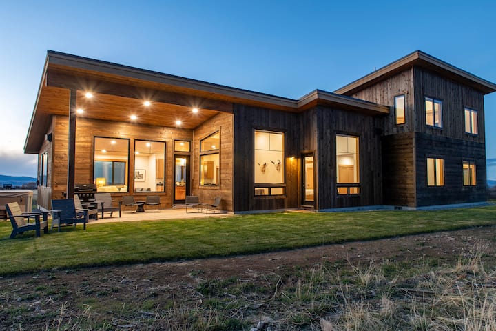 Luxury Mountain Retreat - Ultimate Teton Getaway - Driggs, ID