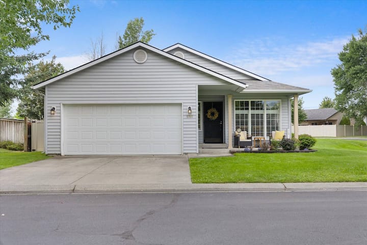 Pet-friendly W/backyard |Short Drive To The Lakes - Coeur d'Alene, ID