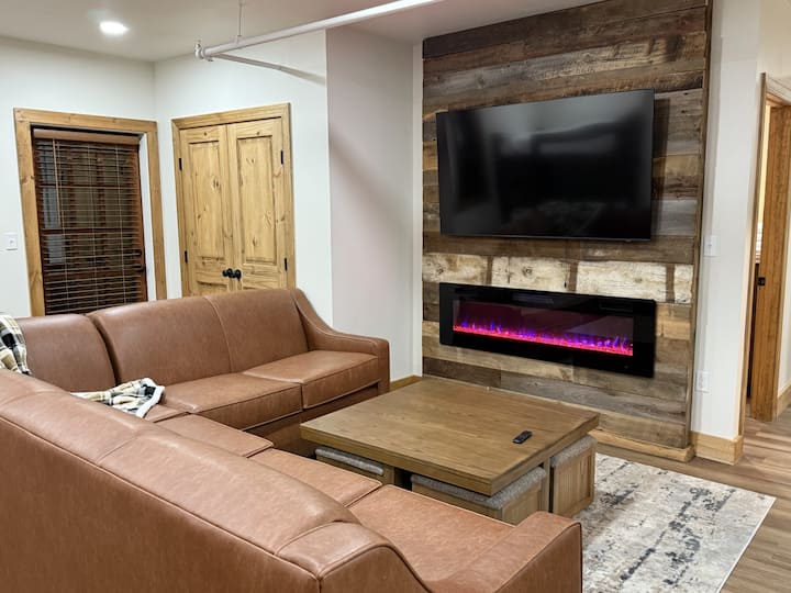 Luxury 1 Bedroom Lodge Unit 301 - Wilmington, VT