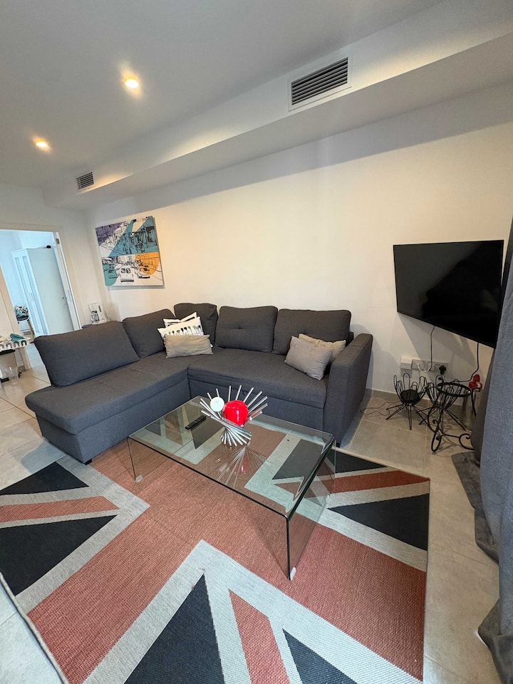 Bright And Lovely 1br Penthouse In King Street - Gibraltar