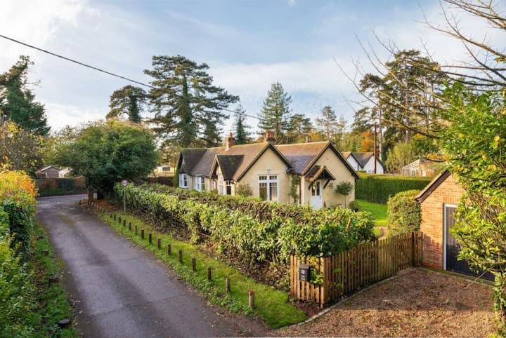 Badgemore Cottage - Henley-on-Thames