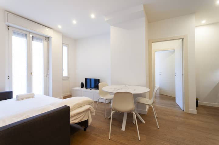 Youhosty - Gioia Tower View - Milan