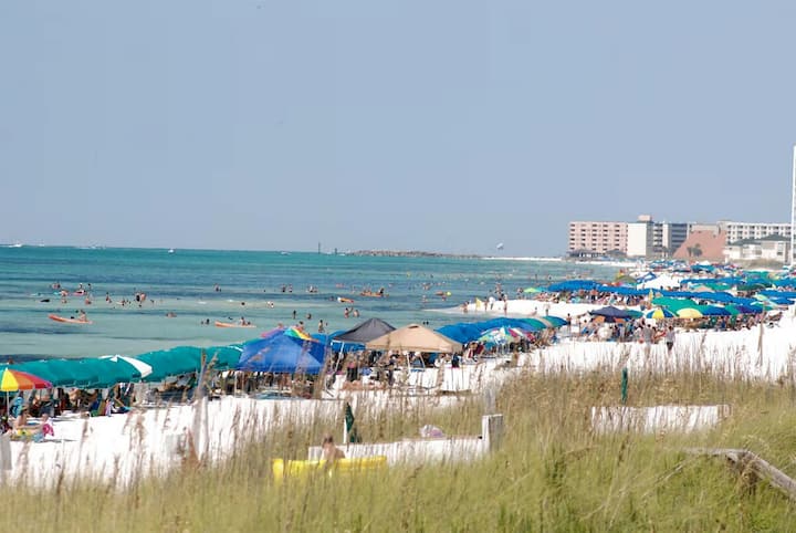 Everything That Matters ~ Lagoon Pool ~ Bbq & More - Destin, FL