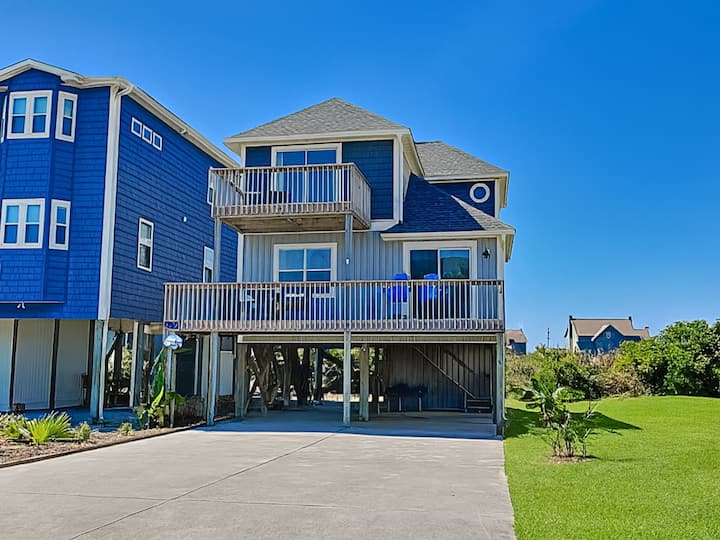 Blue Lagoon | Water Views +Walkable Beach Access - Hampstead, NC