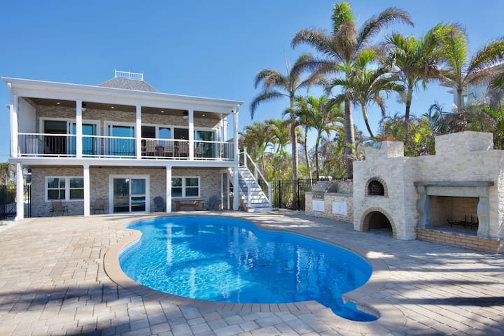 Pet Friendly - Pool - Bayview Sunset Getaway A - Fort Myers Beach, FL