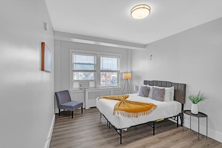 Fairfax Apartments 725 Spacious 1 Bed 1 Bth - Philadelphia, PA