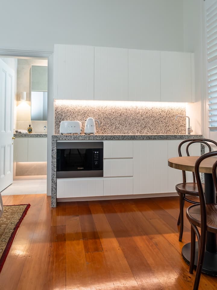The Brewer's House - King Suite 4 With Kitchenette - Beechworth