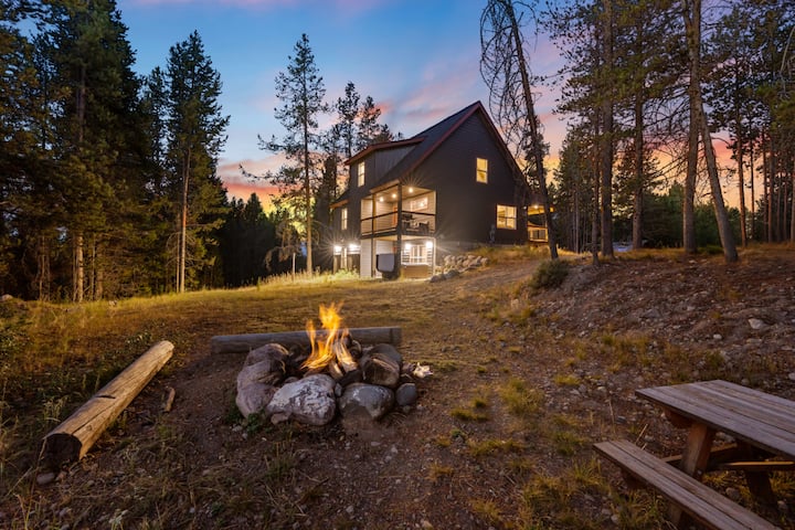 Cozy Cabin+hot Tub&fire Pit+29 Miles 2 Ysnp! - Idaho