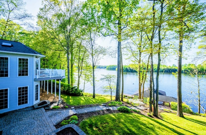 6br Lakefront Lake Anna, Views, Boat Dock, Hot Tub - アンナ湖, VA