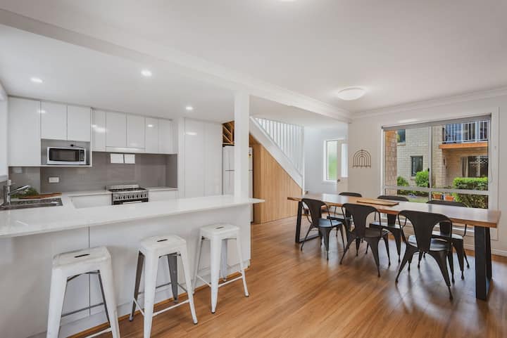 5/4 Flame Street - Broadwater