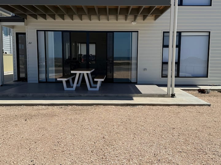 Zion On Yorkes-2 Bedroom Downstairs Unit - Edithburgh