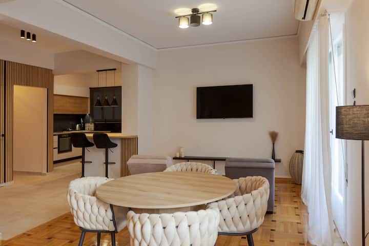 Phaedrus Living: Athens Metsovou Residence - Athens