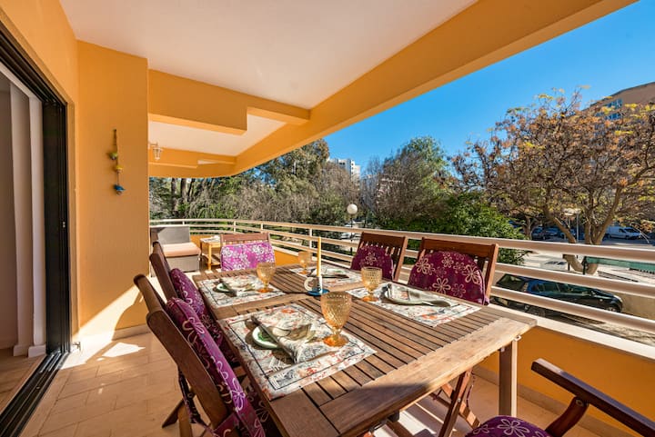 2 Bed-sleeps 4-vilamoura Beach-pool-spa-balcony - Algarve