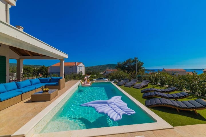 Luxury Villa East - Primošten